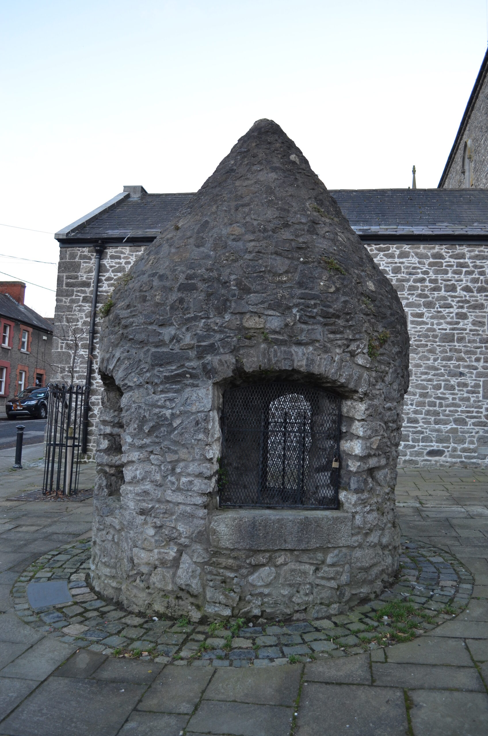 St. Sylvester’s Well (Malahide, Ireland) – The Naiads Well